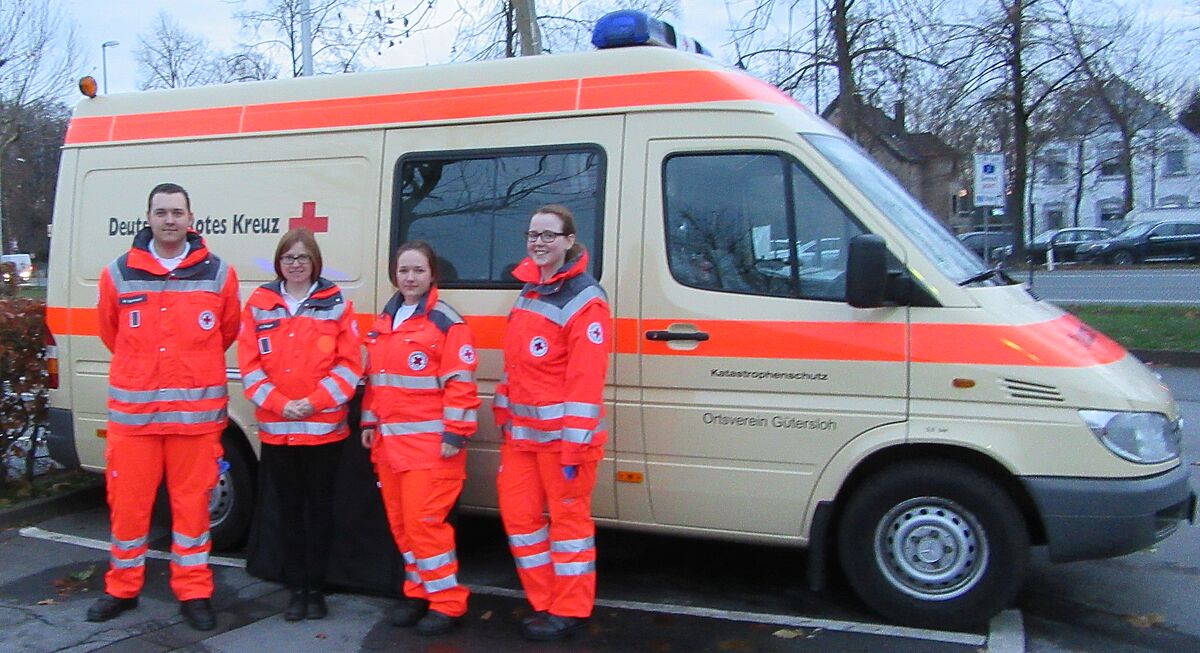 DRK Infostand zum internationalen Tag des Ehrenamts - Das DRK im Kreis ...